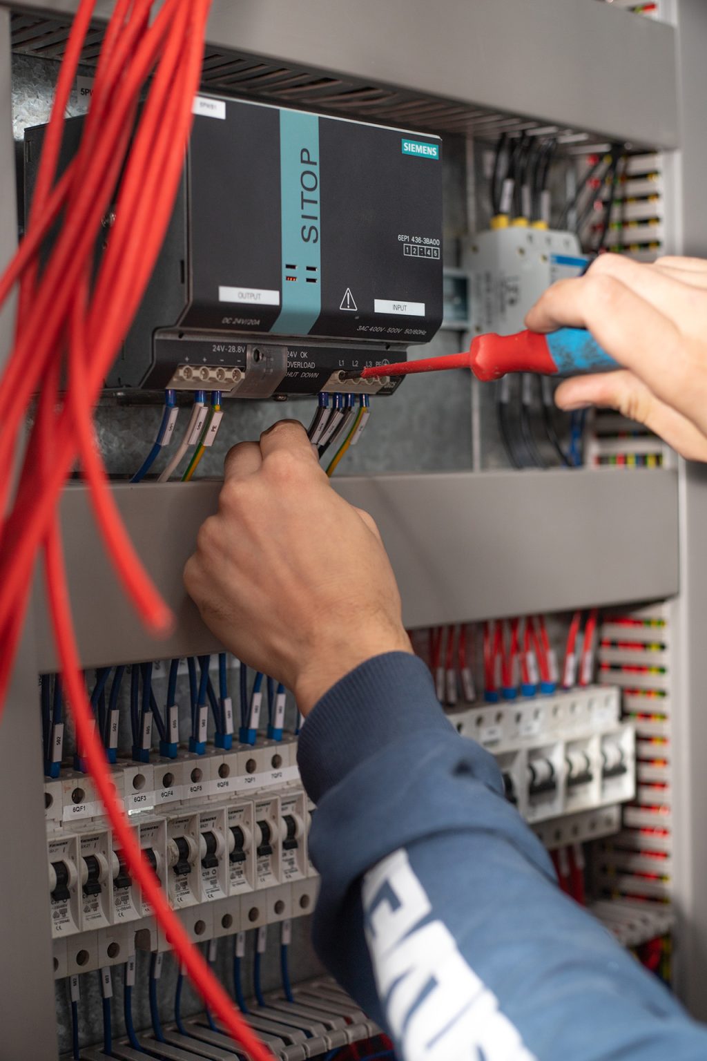 Montagem de Painéis Elétricos – DAL Comandos